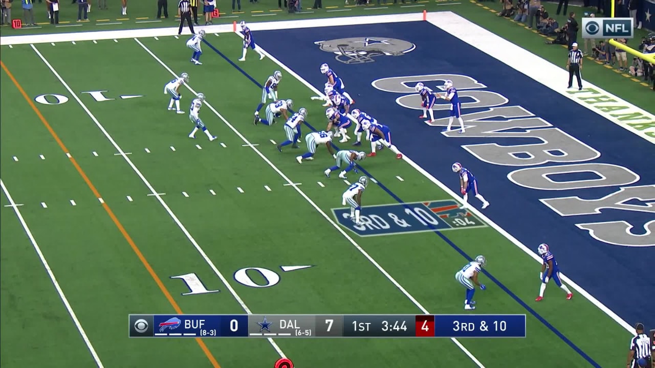 Cole Beasley's first catch vs. former team is clutch 29-yard catch and run