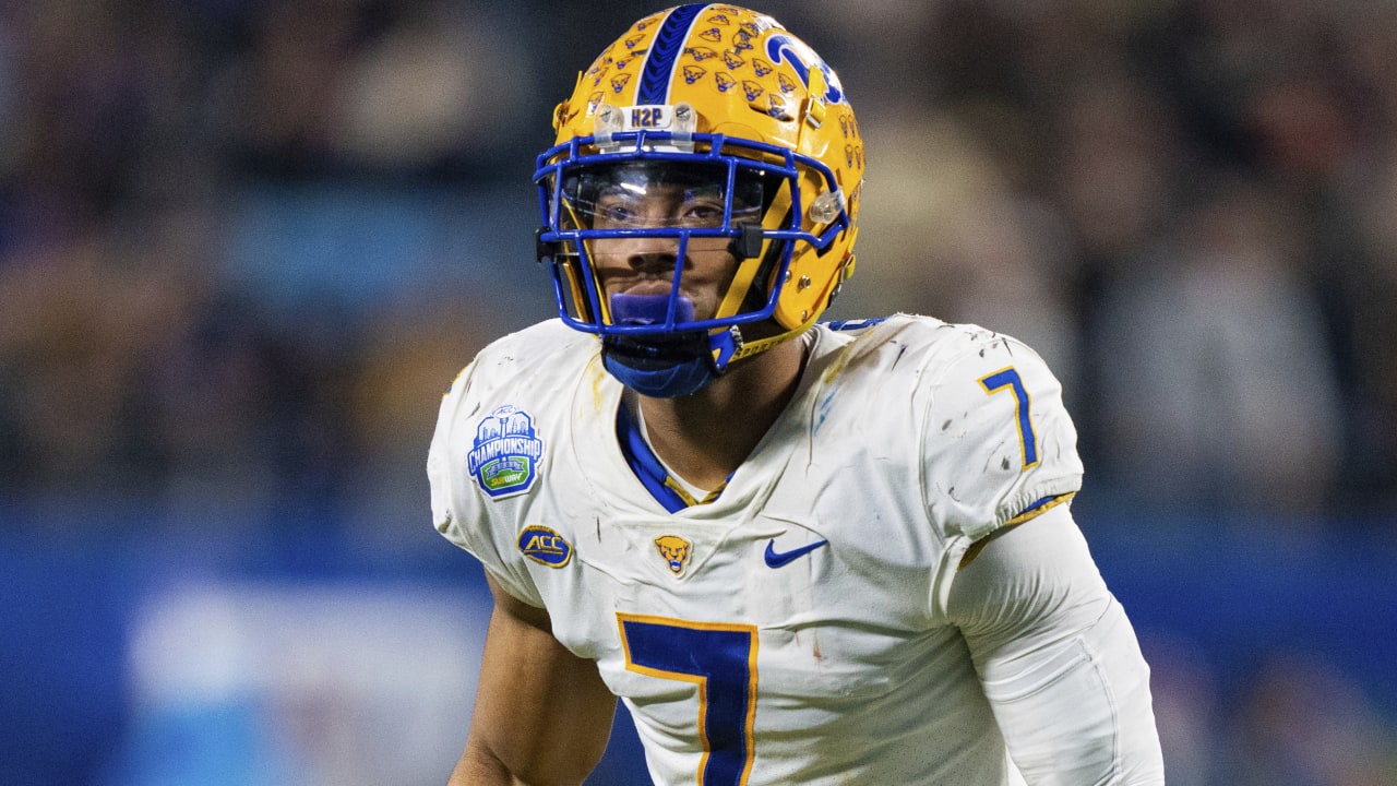 Buccaneers select linebacker SirVocea Dennis with No. 153 pick in 2023 ...