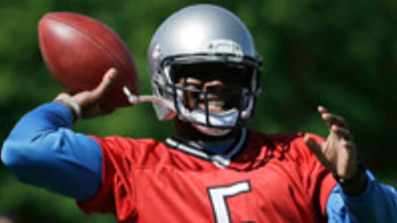 Buffalo Bills acquire Thaddeus Lewis from Detroit Lions