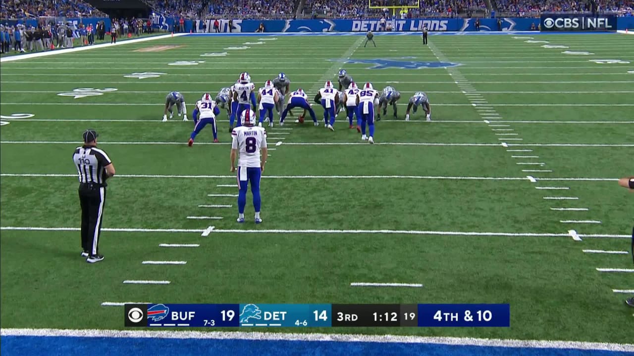 Detroit Lions wide receiver Kalif Raymond shakes off two Bills' on 41 ...