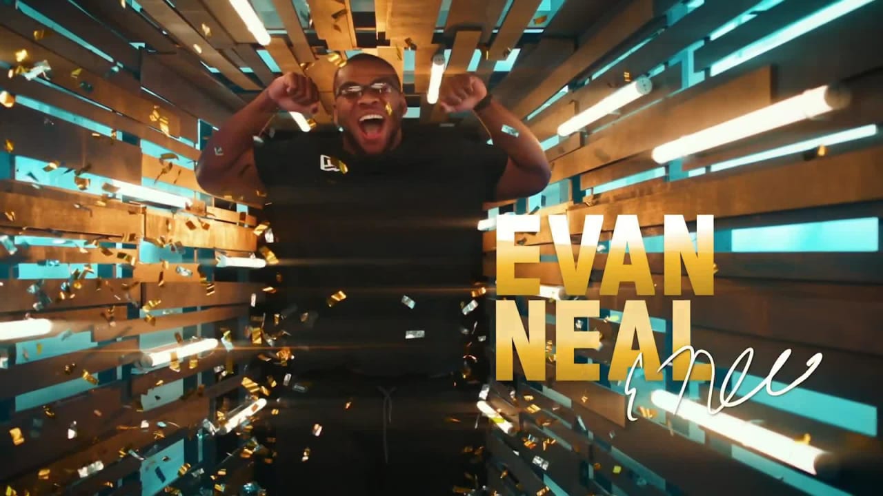 First Draft: Alabama Crimson Tide offensive tackle Evan Neal