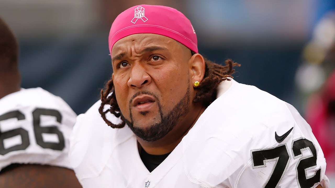 Raiders to re-sign left tackle Donald Penn