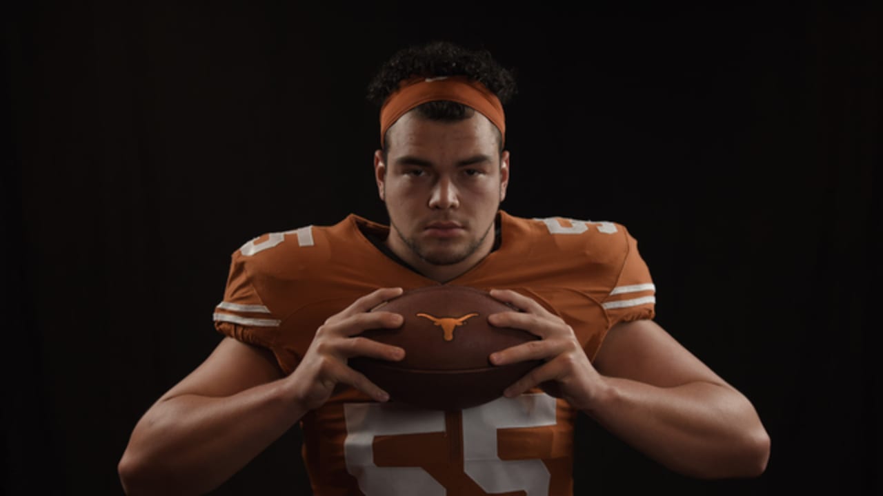 Texas OT Connor Williams joins Move the Sticks
