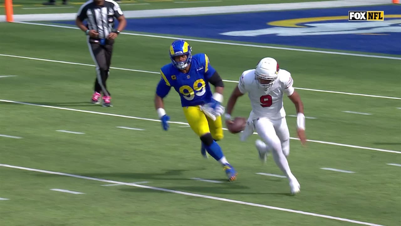 Arizona Cardinals quarterback Joshua Dobbs looks like he runs a 4.4 40 ...