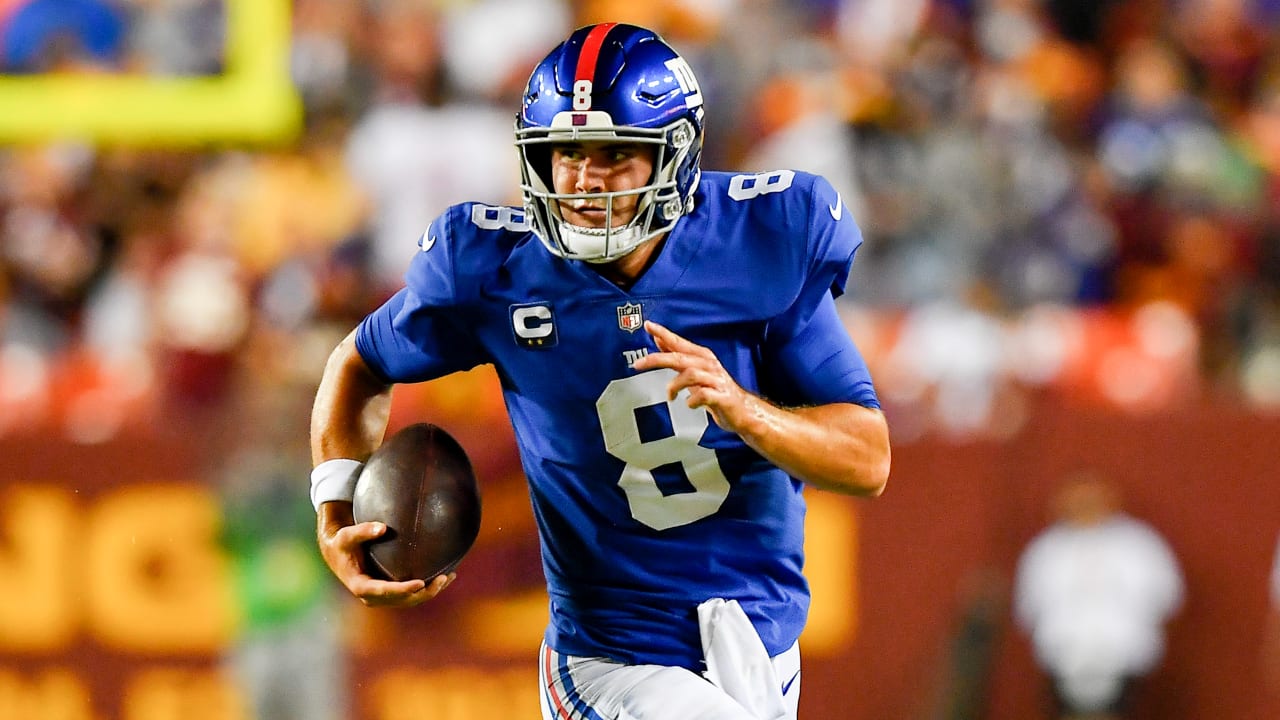 New York Giants quarterback Daniel Jones turns read-option run into ...