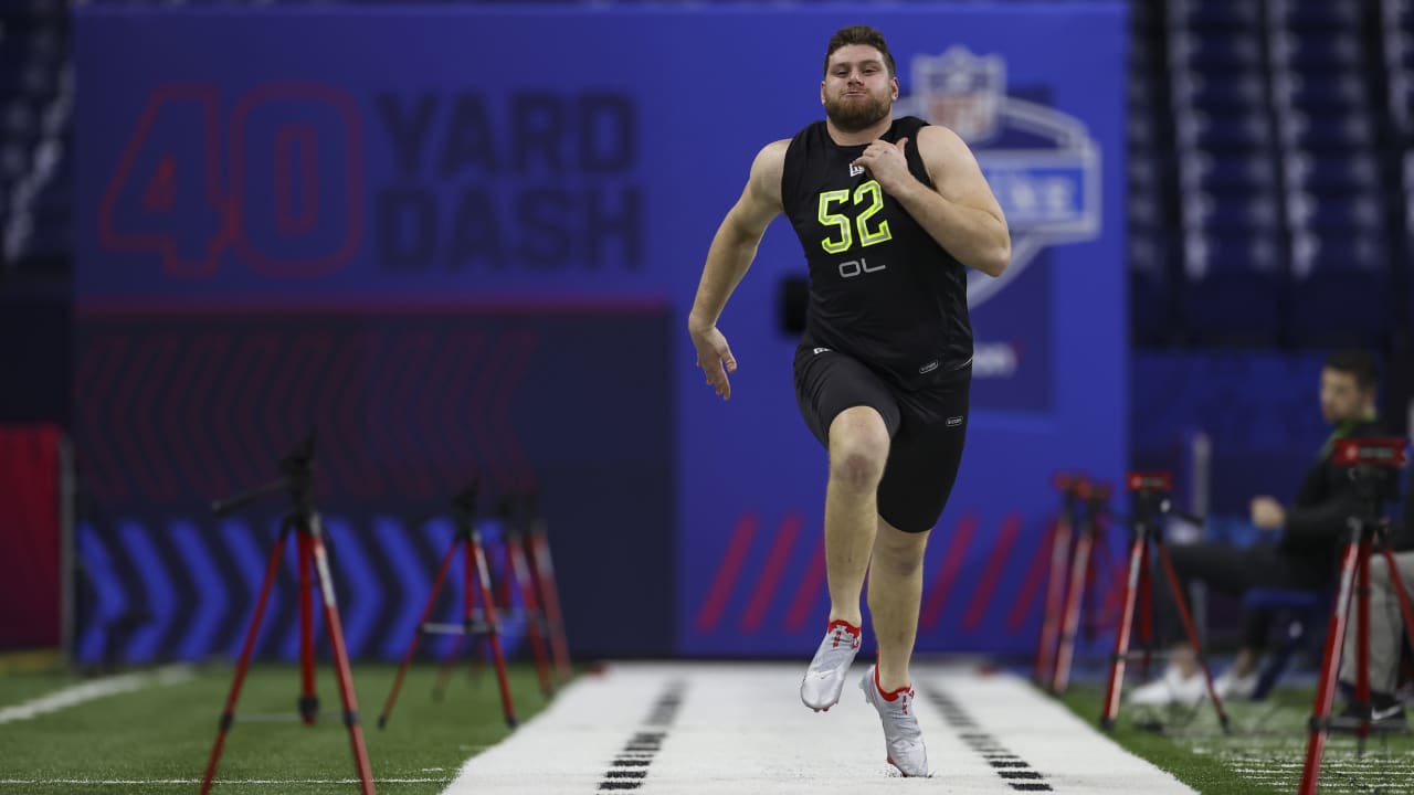 Guard Zachary Thomas runs official 4.96-second 40-yard dash at 2022 combine