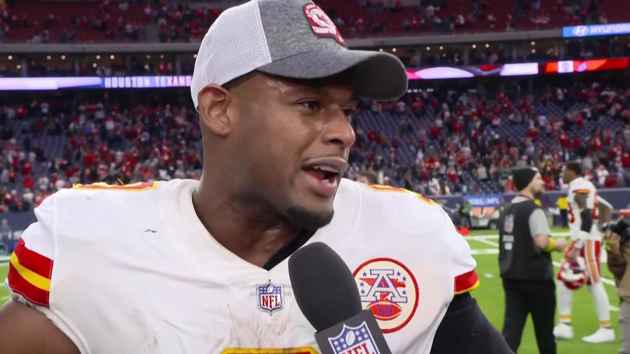 Kansas City Chiefs wide receiver JuJu Smith-Schuster reacts to Chiefs ...