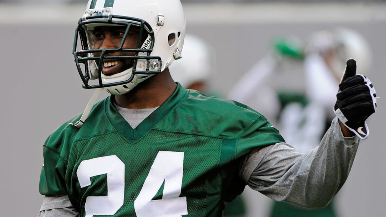 Darrelle Revis: Patriots 'have a history of doing stuff'