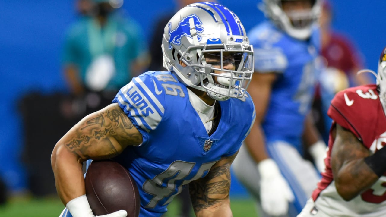 Detroit Lions running back Craig Reynolds cuts up the sideline for a 27 ...