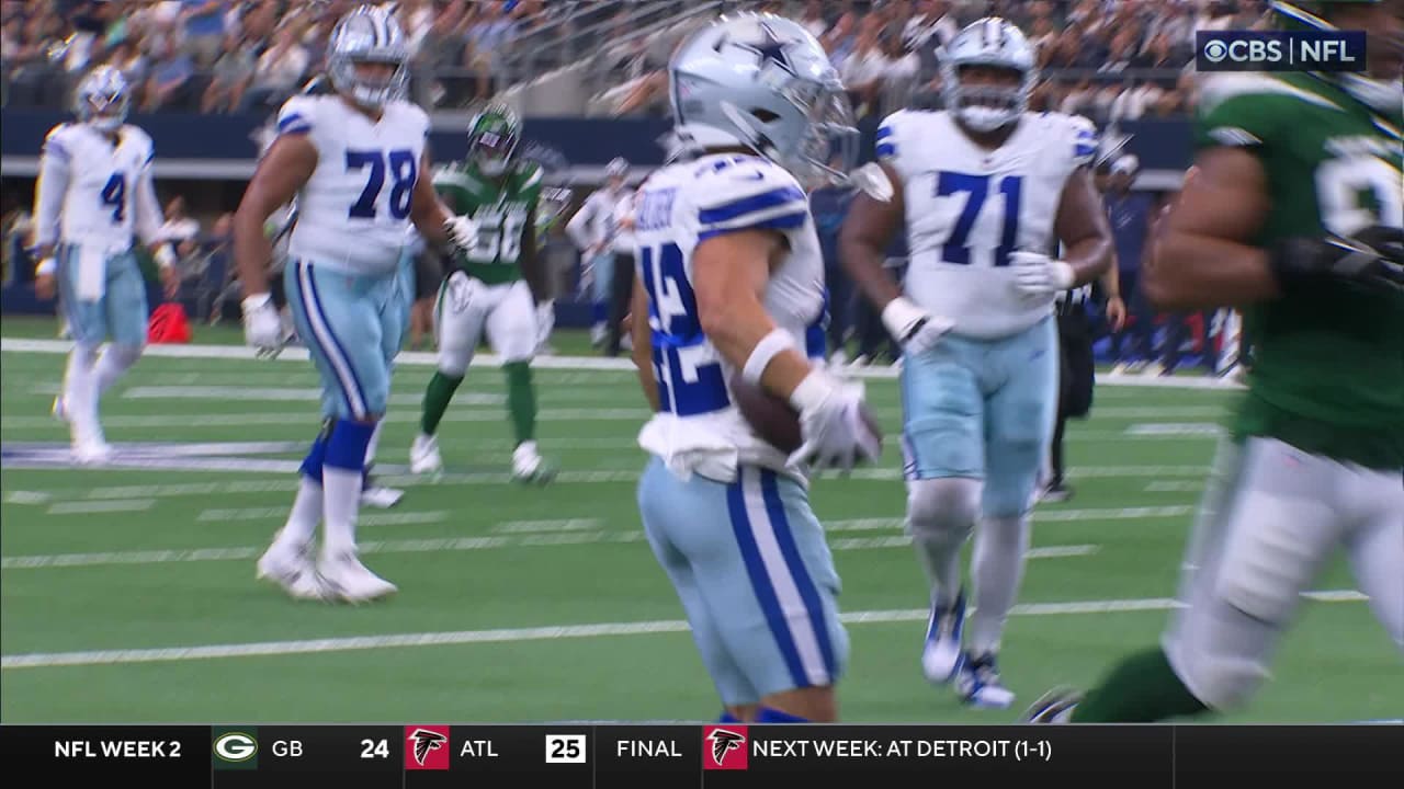 Dallas Cowboys running back Deuce Vaughn front-flips past the sticks ...