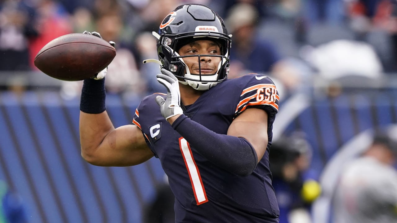 NFL Week 9 bold predictions: Justin Fields' career day lifts Bears over ...