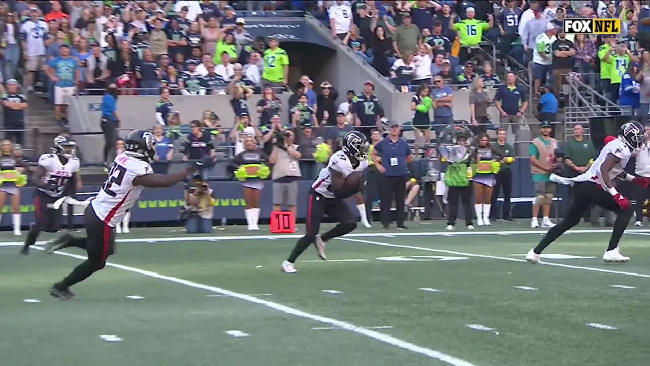 Atlanta Falcons defensive back Richie Grant snags INT on fourth-and-18 ...