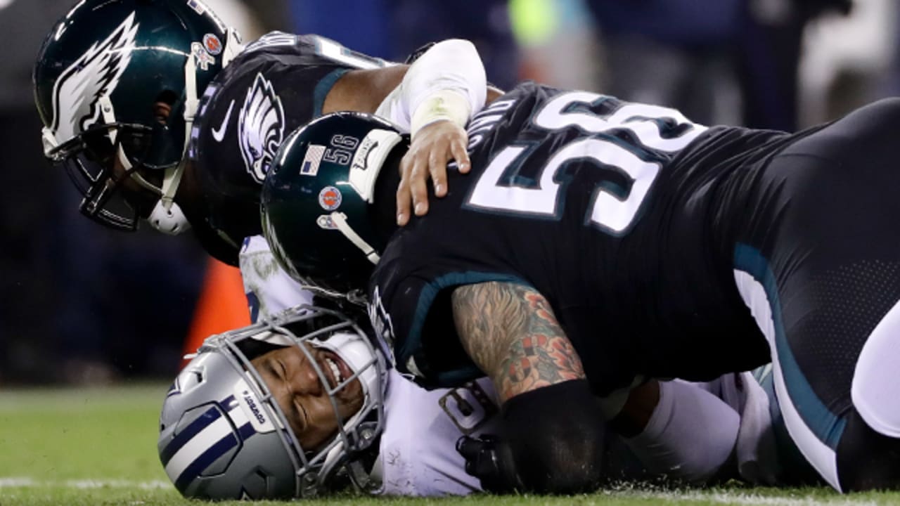 Long and Graham reach Dak for 13-yard sack