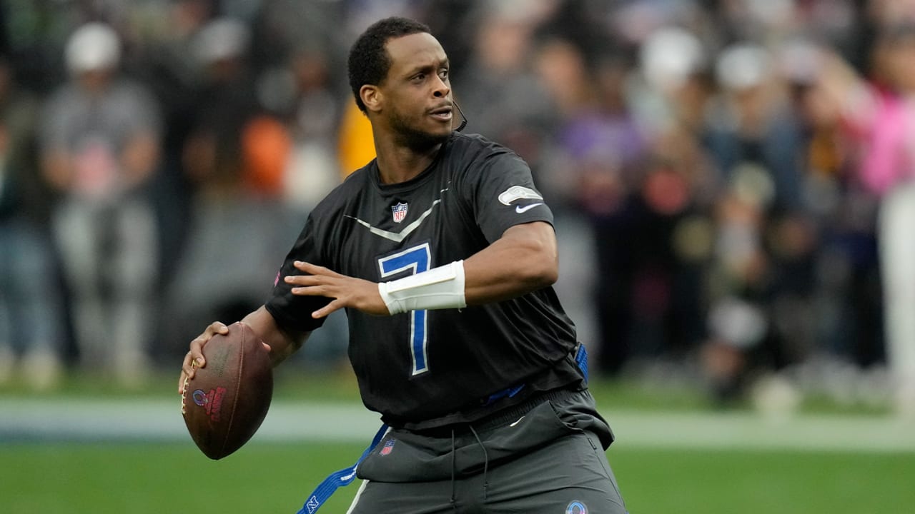 Seattle Seahawks quarterback Geno Smith, San Francisco 49ers Kyle ...