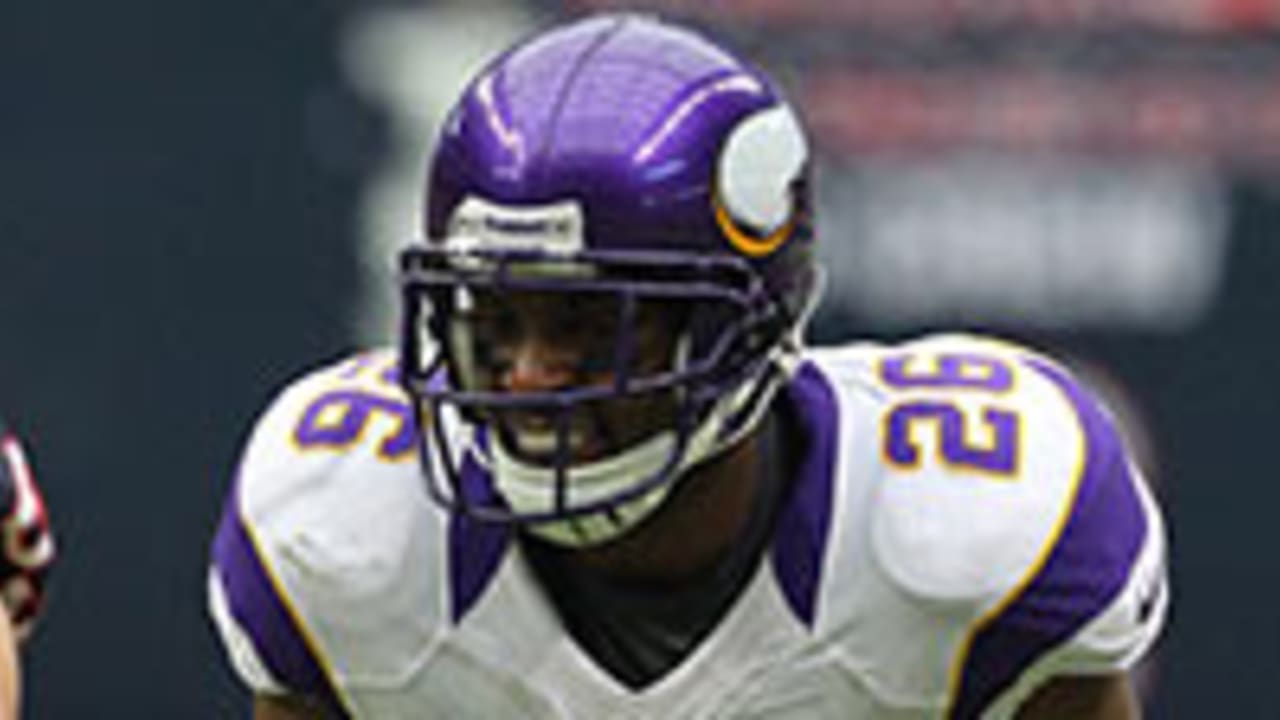 Antoine Winfield deciding between Seahawks, Vikings