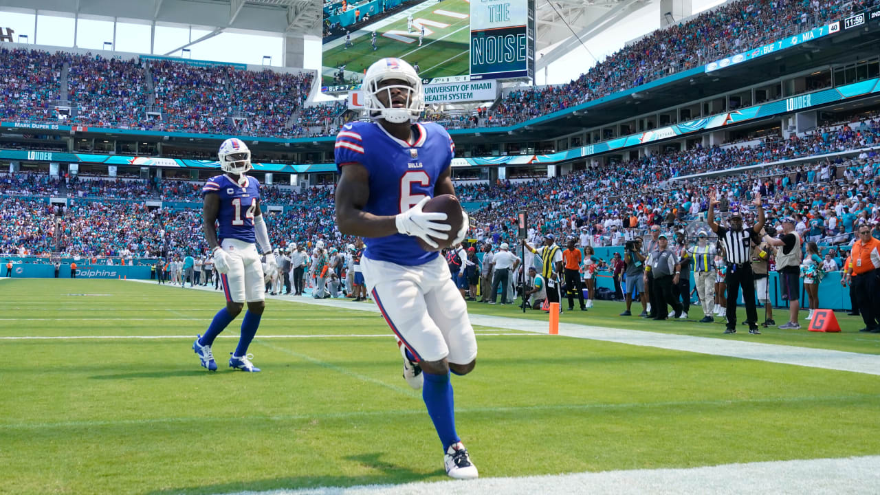 Buffalo Bills quarterback Josh Allen demolishes Miami Dolphins' zero ...