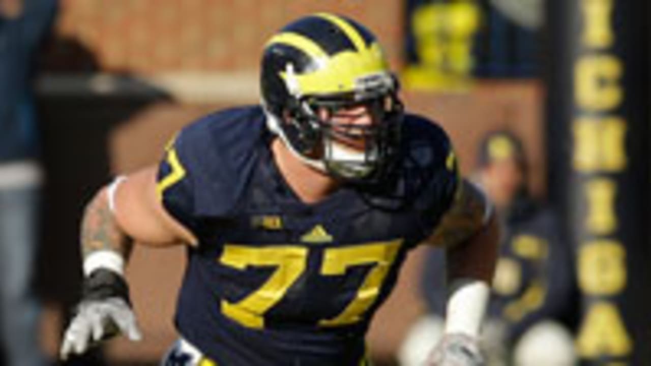 Tennessee Titans draft Taylor Lewan at No. 11 overall