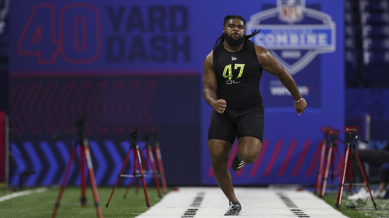 Offensive lineman Lecitus Smith runs official 5.18-second 40-yard dash ...