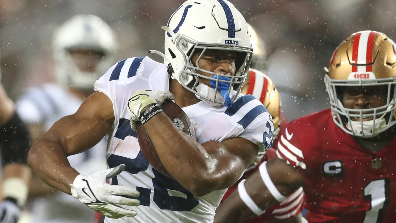 Indianapolis Colts running back Jonathan Taylor revs up the speed on a ...