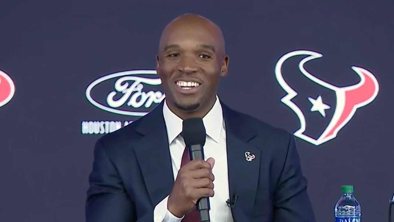 DeMeco Ryans addresses media in introductory press conference as Houston Texans head coach