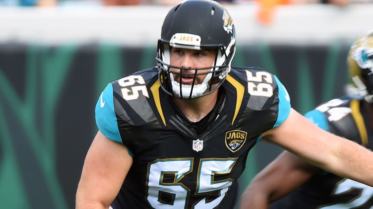 Jaguars' Brandon Linder signs five-year extension