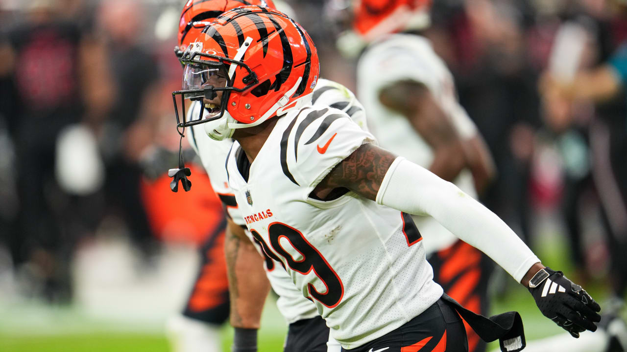 Can't-Miss Play: Cincinnati Bengals defensive back Cam Taylor-Britt's ...