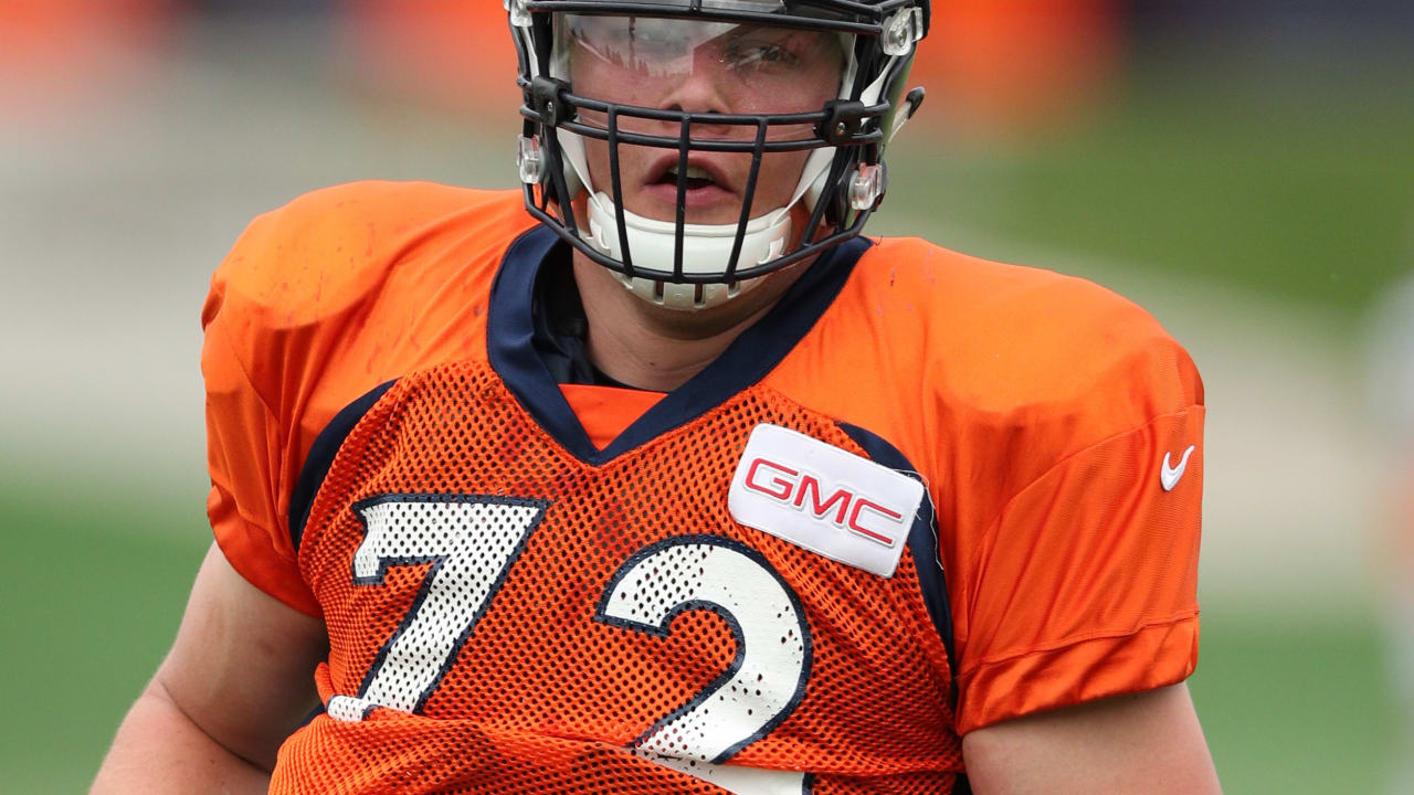 Derek Wolfe sees Broncos' O-line getting 'much better'