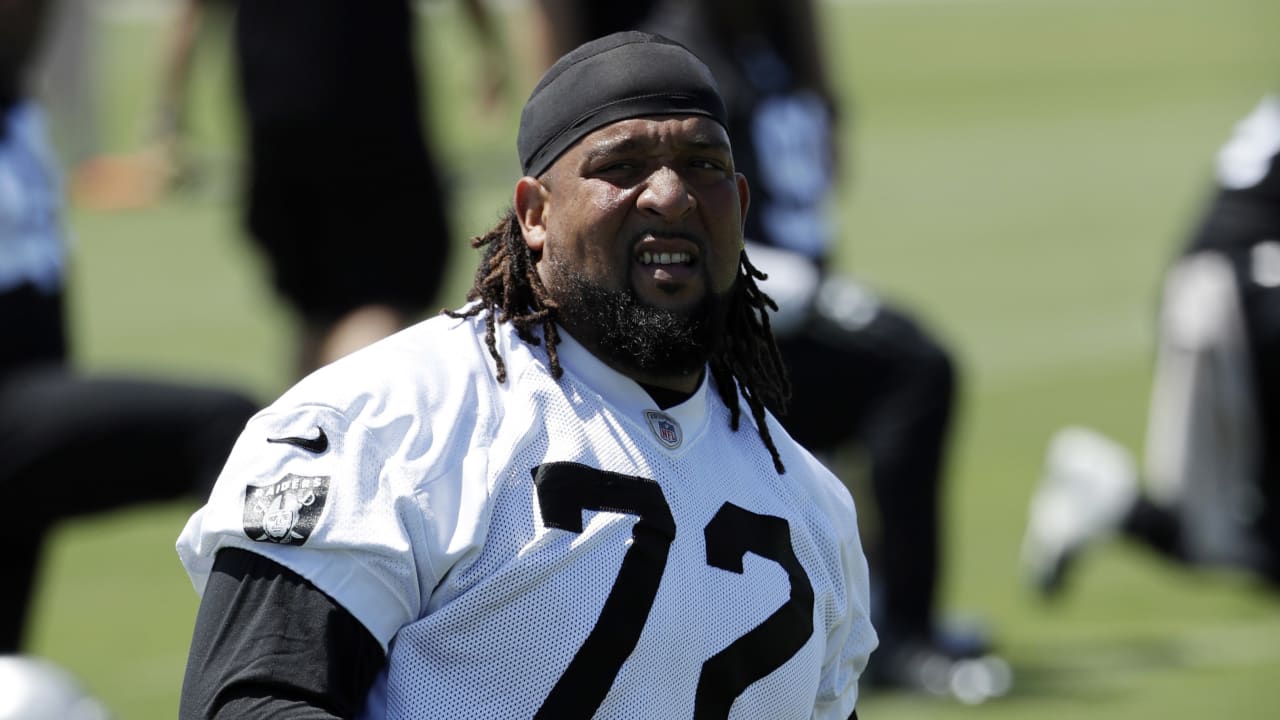 Oakland Raiders release veteran tackle Donald Penn