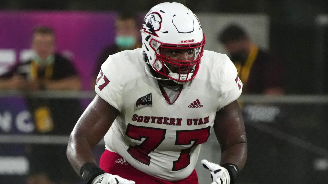 Chicago Bears select offensive tackle Braxton Jones with No. 168 pick ...