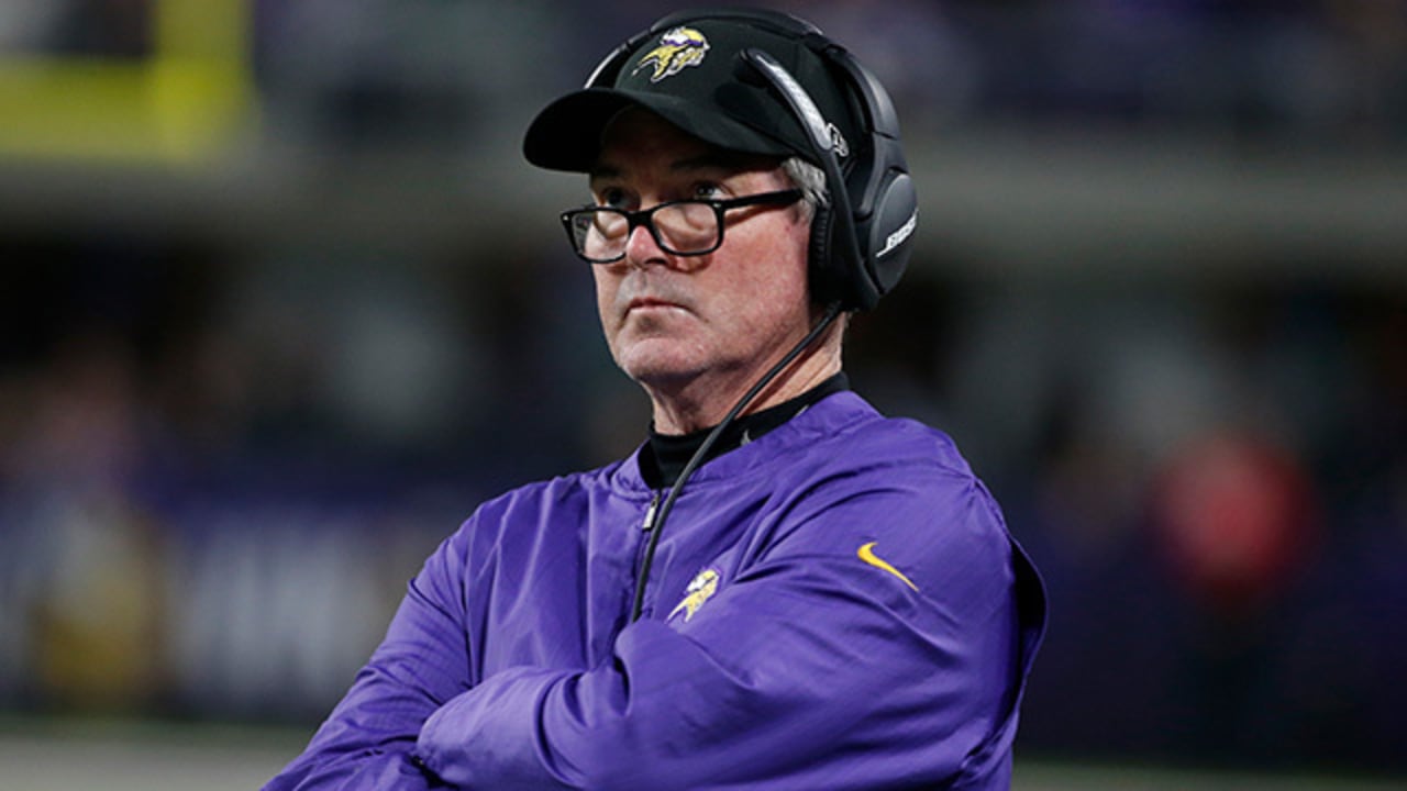 Vikings pick up Mike Zimmer's contract option for 2020