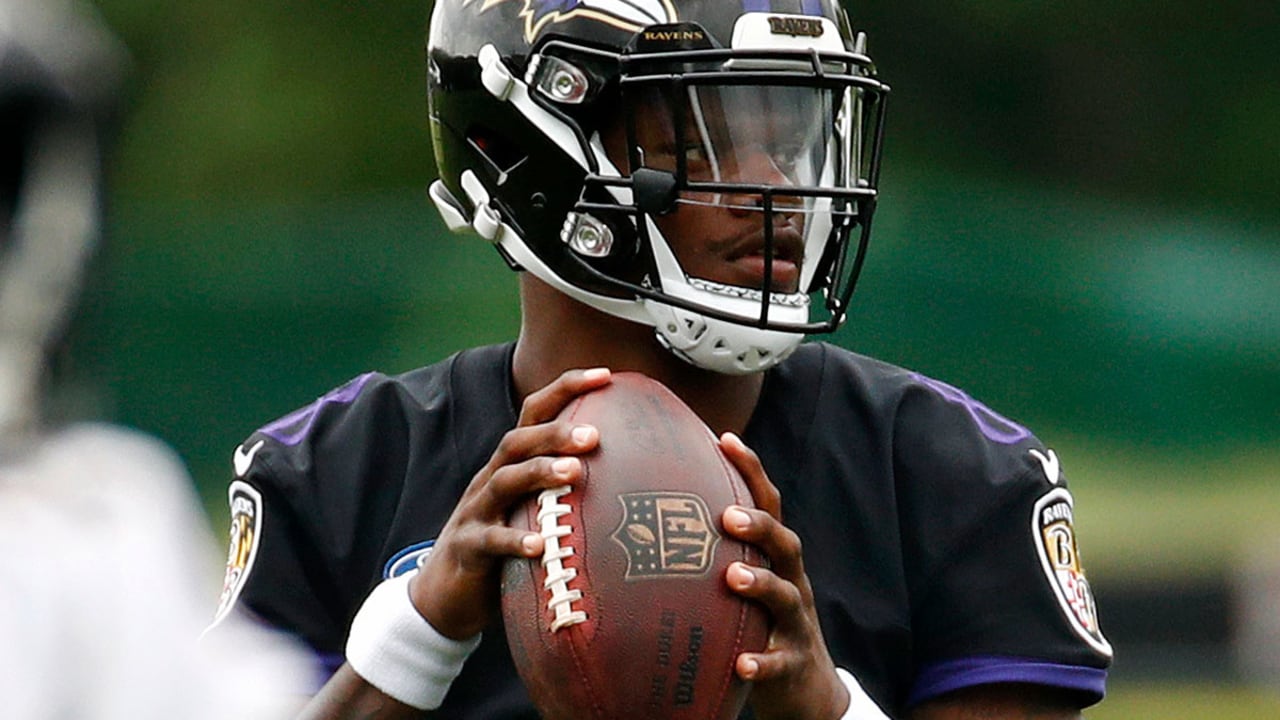Rookie Lamar Jackson aiming to 'show off' QB growth