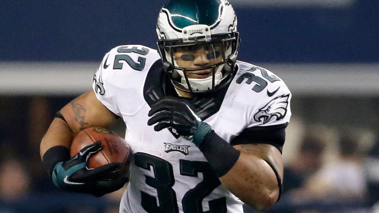 Eagles rescind RFA tender to Chris Polk, per report