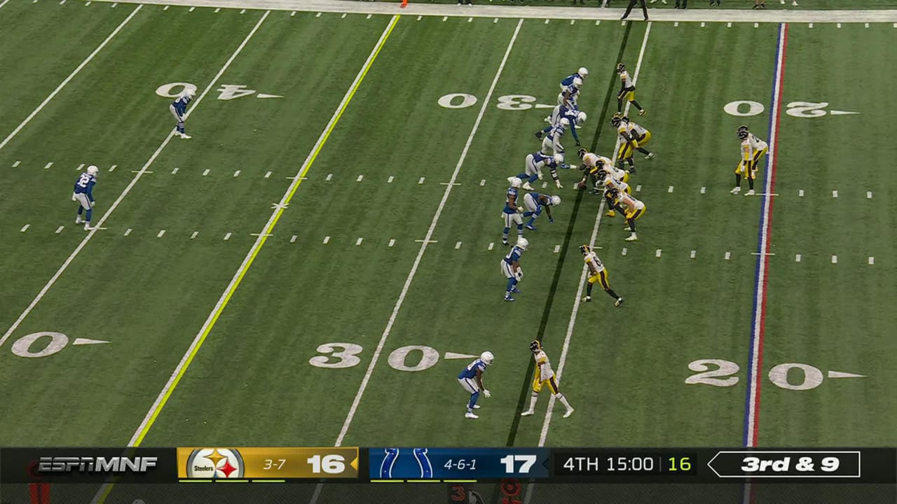 Pittsburgh Steelers wide receiver George Pickens lays out for acrobatic ...