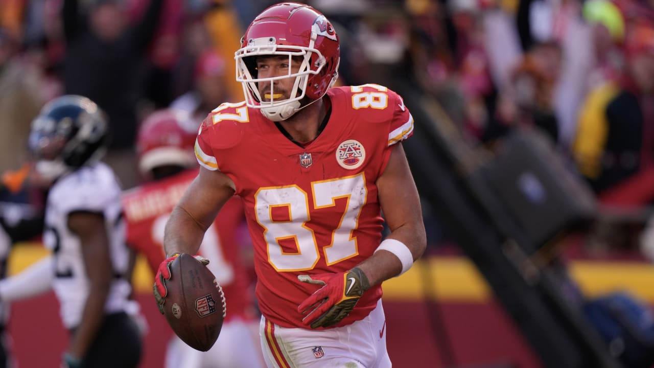 Kansas City Chiefs tight end Travis Kelce's first TD catch since Week 5 ...