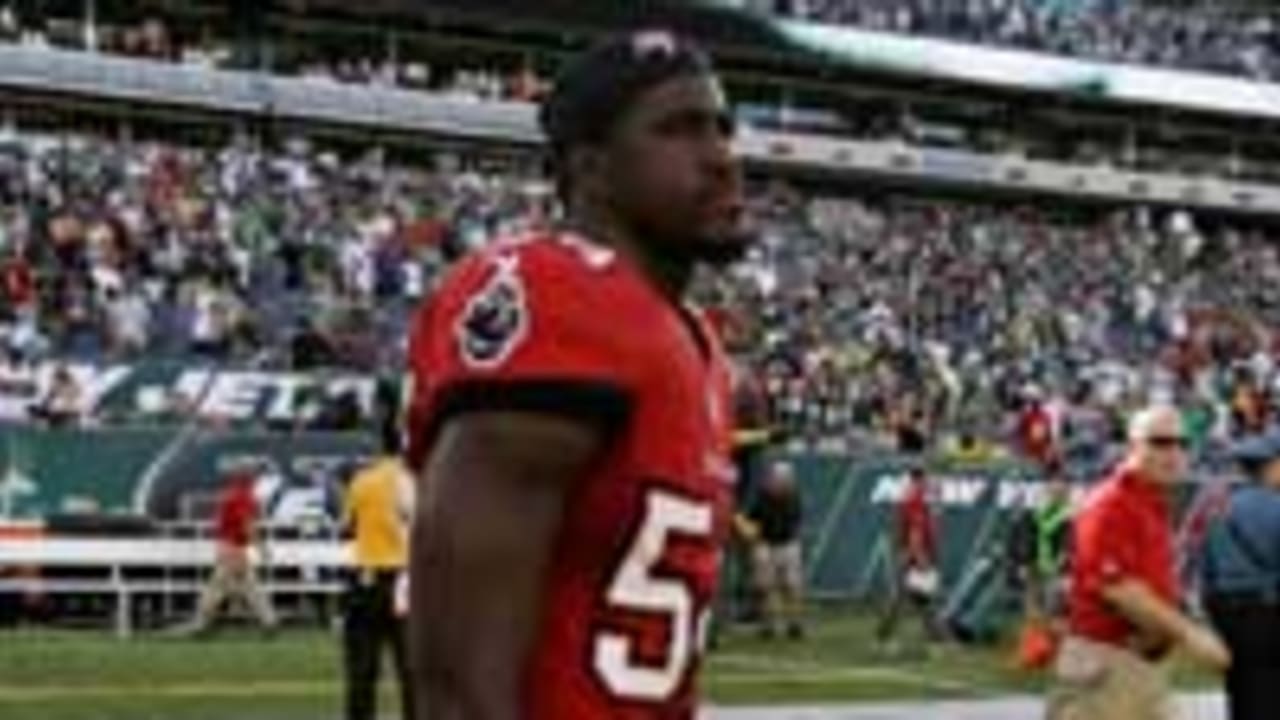 Lavonte David fined $7,875 for late hit on Geno Smith