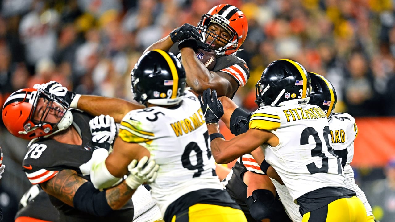 Cleveland Browns running back Nick Chubb's leap crosses the end-zone ...