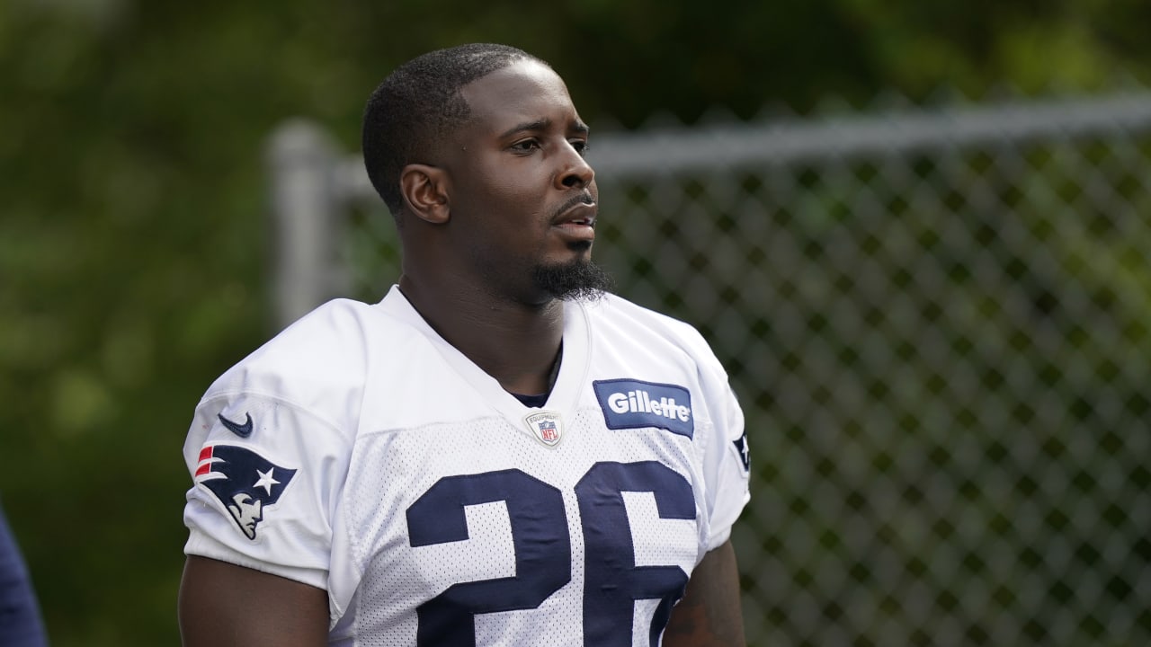 Los Angeles Rams acquire RB Sony Michel from New England Patriots