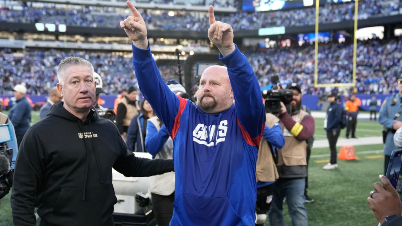 New York Giants head coach Brian Daboll and the Giants celebrate first ...