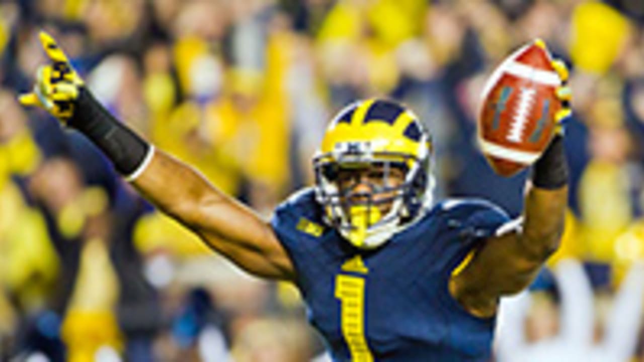 Devin Funchess flashes leaping ability at IMG Academy