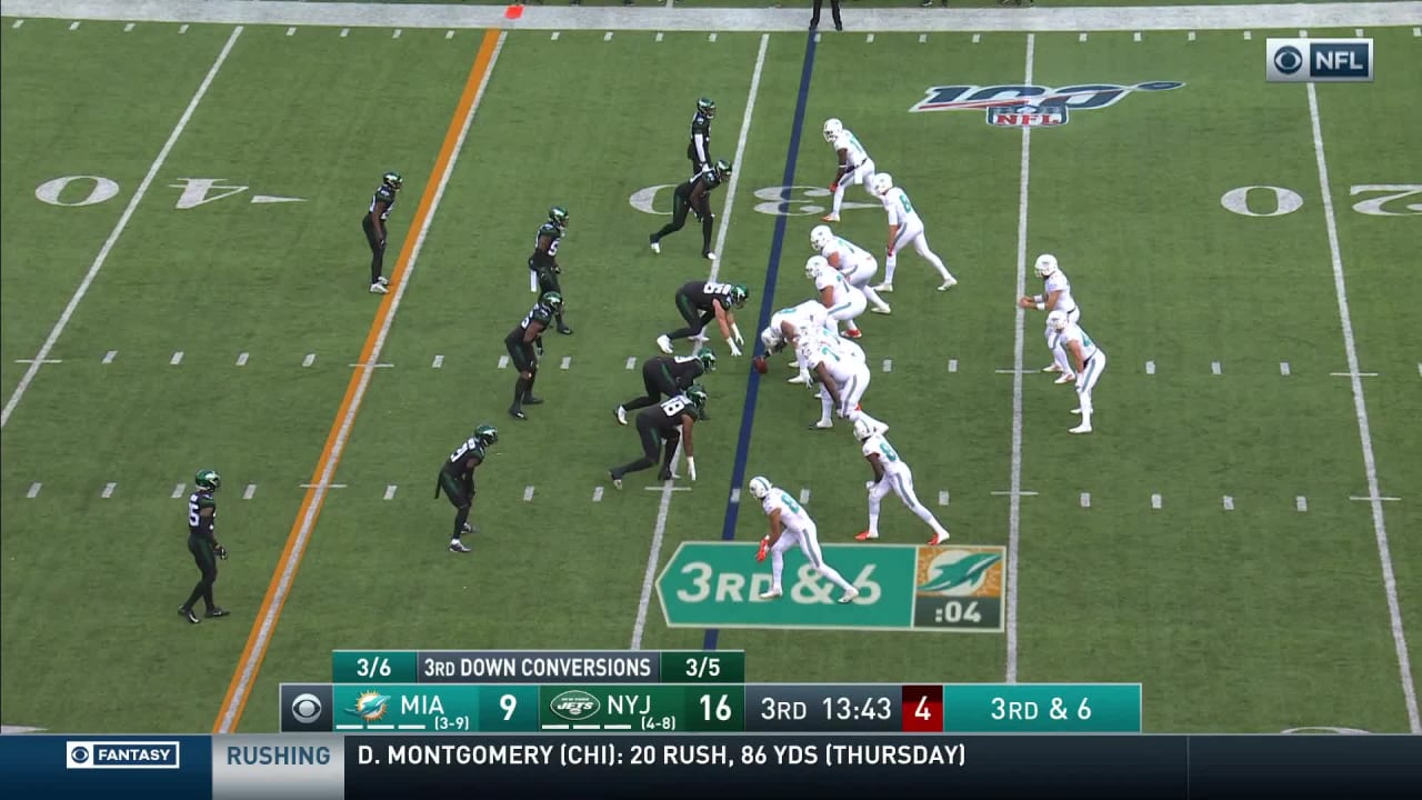 Isaiah Ford shakes free from Jets tackle attempt for 25 yards