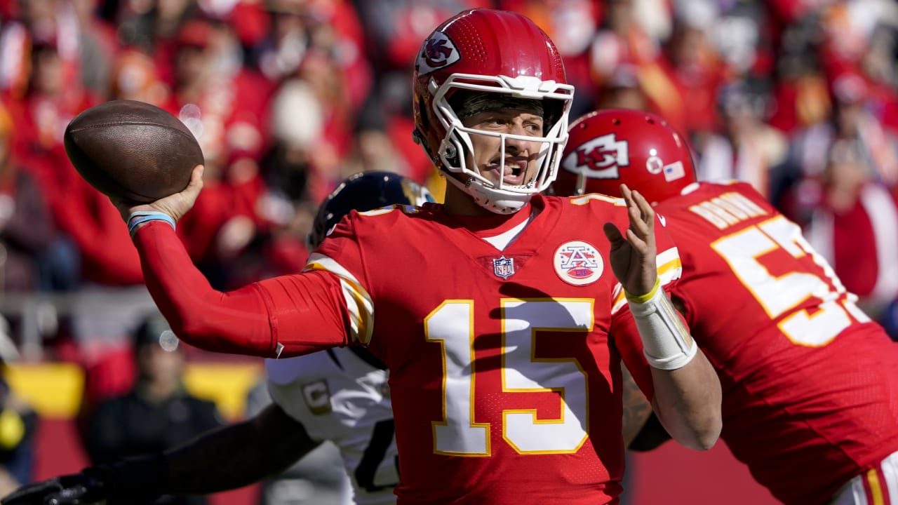 PFF's Mike Renner: 2022 Kansas City Chiefs quarterback Patrick Mahomes ...