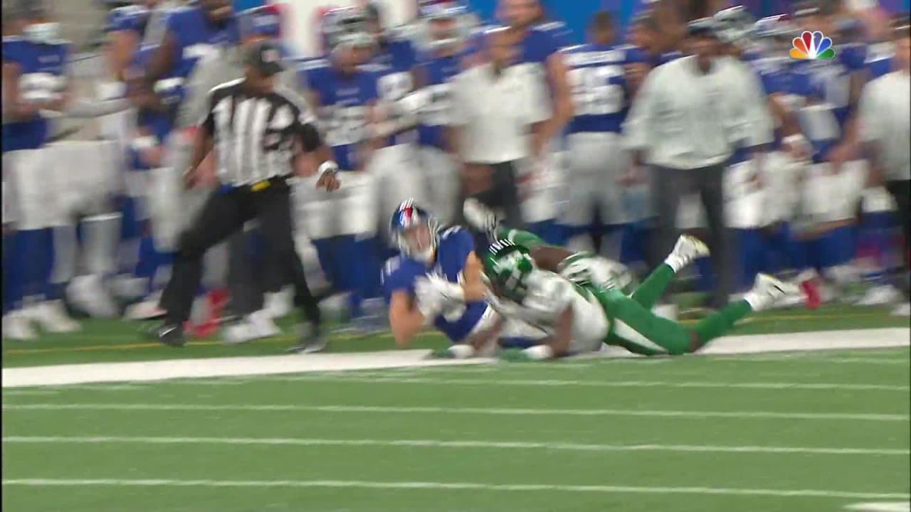 New York Giants cornerback Rodarius Williams corrals flipping fumble ...