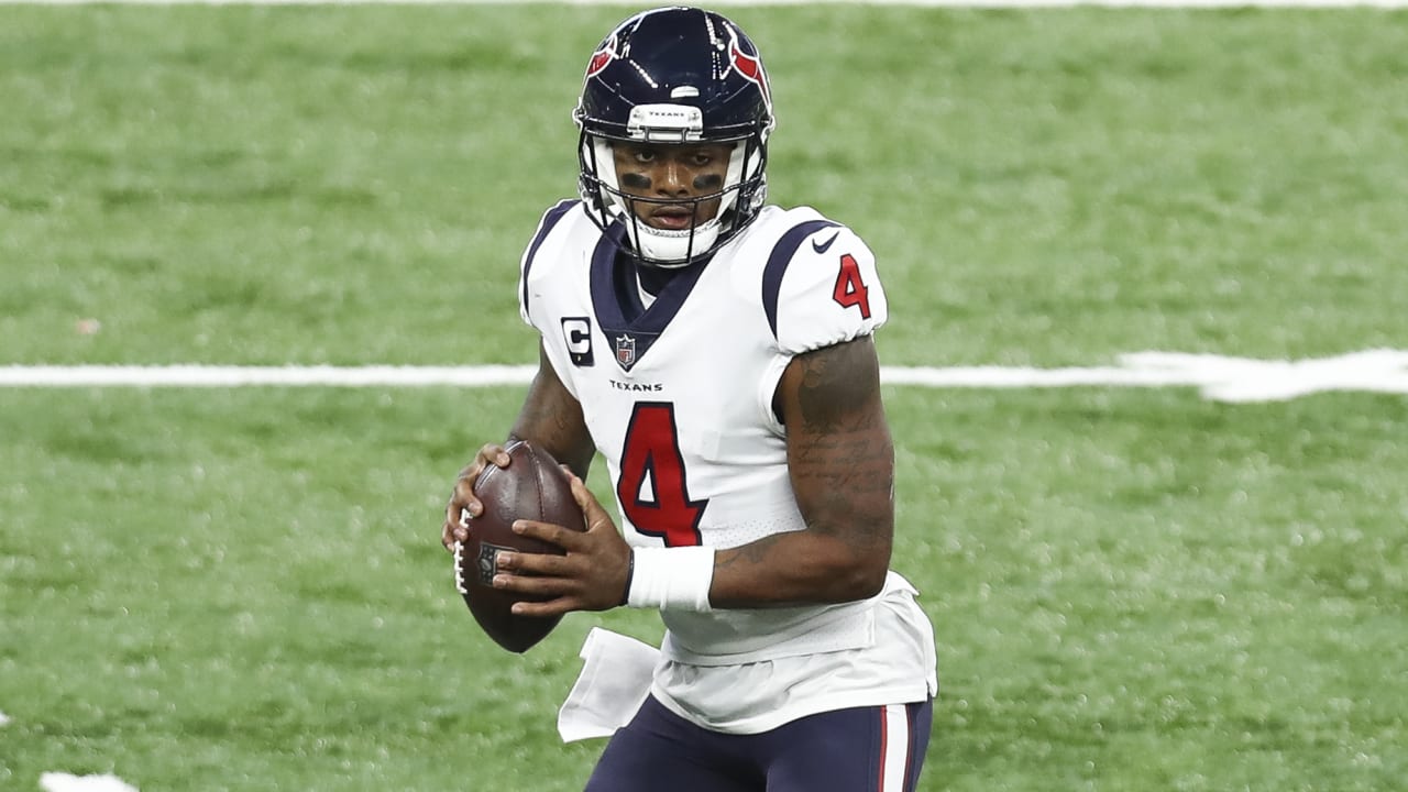 Houston Texans quarterback Deshaun Watson fakes handoff throws dart ...