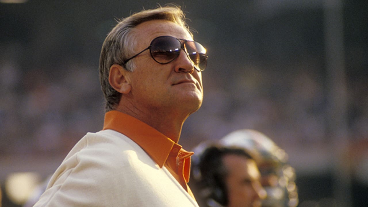 Hall of Fame coach Don Shula dies at 90