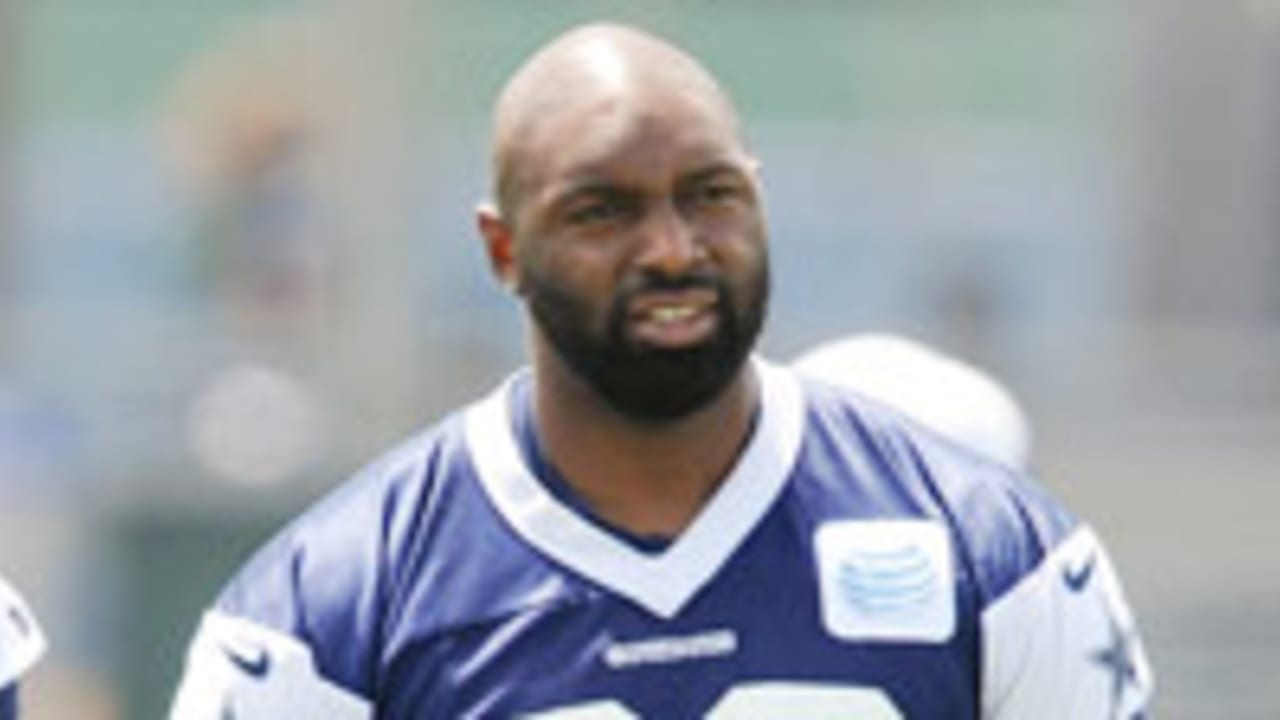 Jay Ratliff released by Dallas Cowboys off PUP list