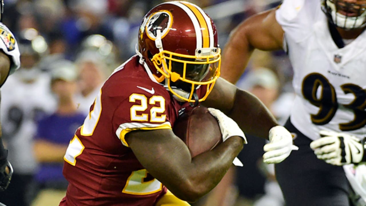 DeVeon Smith breaks away for a 28-yard TD