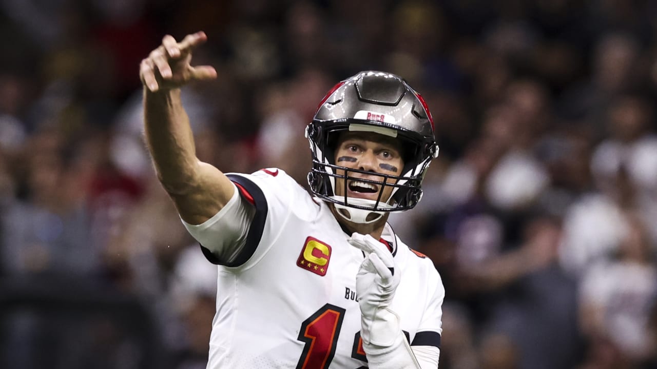 Can't-Miss Play: Tampa Bay Buccaneers quarterback Tom Brady's ...