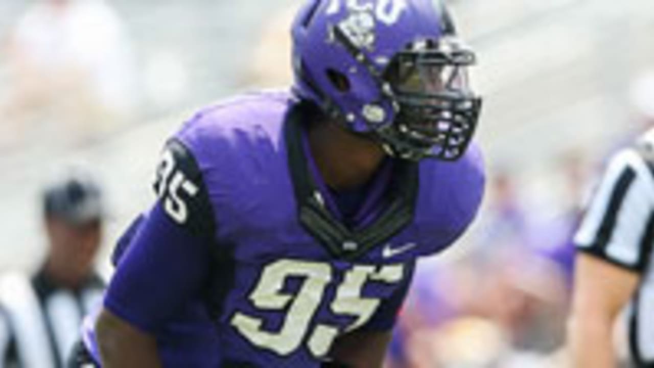 Devonte Fields planning to put off NFL draft