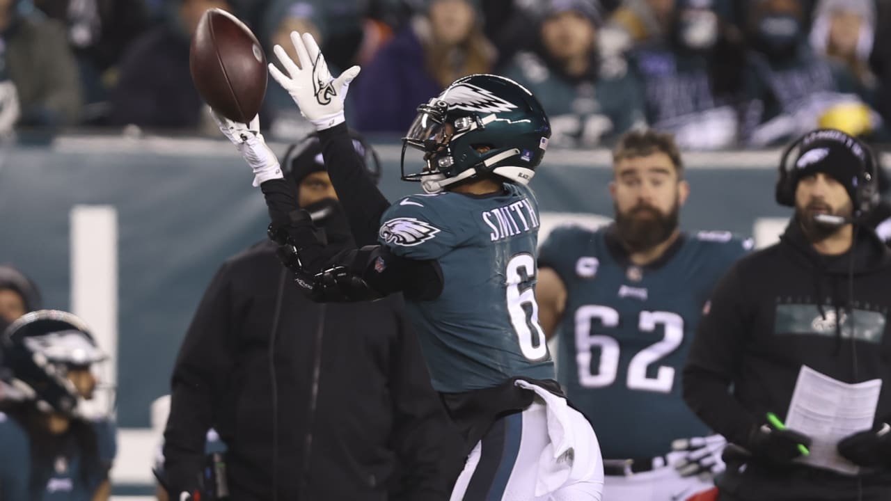 Philadelphia Eagles wide receiver DeVonta Smith becomes Eagles' rookie ...