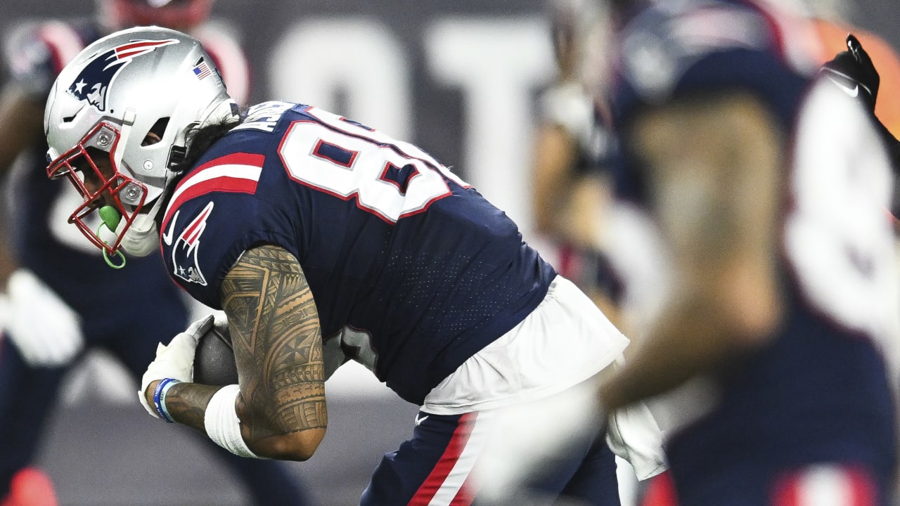 New England Patriots tight end Devin Asiasi looks like Darren Waller on ...